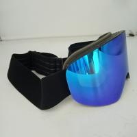 China Blue Lenses 3 Layers High Density Foam Magnetic Ski Goggles with Custom UV Protection for sale
