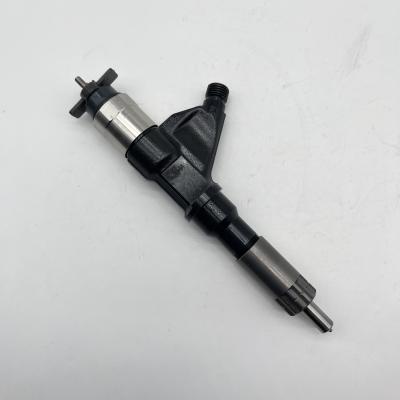 China DENSO 295050-2131 Common Rail Injector 2-90123-203-0 for Isuzu 4HK1 NPR NQR NRR for sale