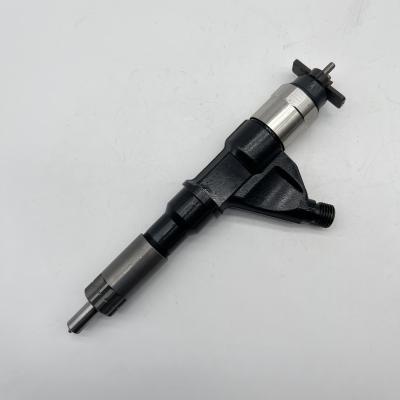 China DENSO 295050-2241 Diesel Fuel Injector 8-98297933-1 for Isuzu 4HK1 for sale