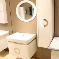 China PVC Bathroom Vanity Cabinet Set 61x45x46cm with Ceramic Basin and LED Mirror for sale