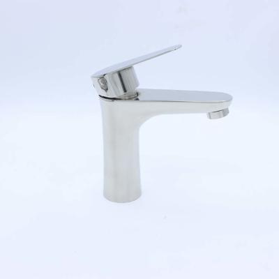 China SUS 304 Stainless Steel One Hole Basin Faucet Silvery 15cm Deck Mounted for sale