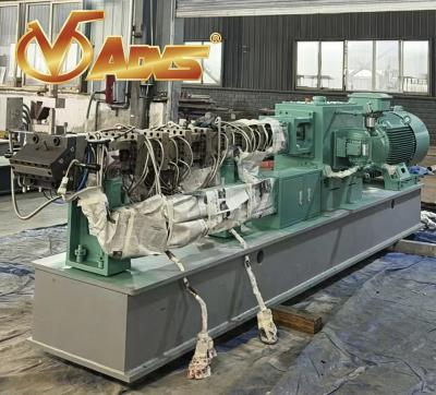 China 450kg/h High Torque Co-rotating Twin Screw Extruder with Long Operating Life for sale