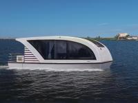 China Aluminum House Boat Luxury Houseboats with Bathroom For Fishing Activities for sale