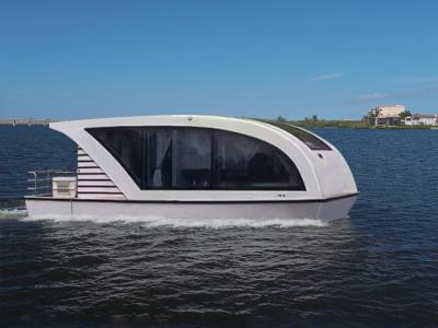 China Aluminum House Boat Luxury Houseboats with Bathroom For Fishing Activities for sale
