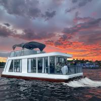 China Luxury Aluminum Construction Floating Boat Hotel House Boat 11.5m Length for sale