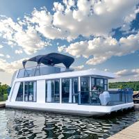 China Two Story 4.0m Width House Boat Luxury Floating Pontoon Houseboat For 16 Person for sale