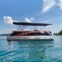 China Smooth Sailing Guaranteed Pontoon Boat with Motor and Single Layer Deck Type for sale