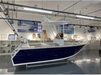 China Petrol Fuel Type Aluminum Cabin Center Console Boats For Fishing Customized for sale