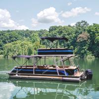 China 25FT Double Layer Pontoon Boat – Luxury Aluminum Sport Pontoon With Black & Blue Panels Twin Deck Design For Leisure Fishing & Water Sports for sale