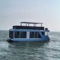 China Two Level Luxury Floating Boathouse Restaurant with 30 People Capacity and Aluminum Construction for sale
