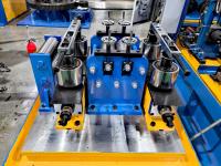 China Automatic Servo Adjustment No Roller Chnage Square Tube Mill for sale