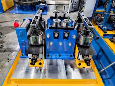 China Automatic Servo Adjustment No Roller Chnage Square Tube Mill for sale