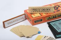 China Interactive Monopoly Millionaire Boardgame Custom 300gsm Artpaper for sale