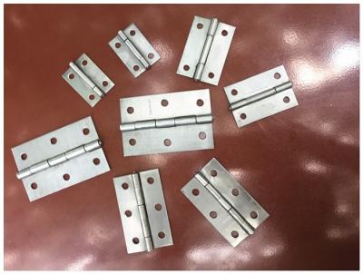 China Strong Rust Proof Unpolished Bright Color Iron Hinges For Wooden Door for sale