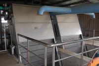 China WJG Stair Wastewater Bar Screen 600-3000mm Width for Meat Industry Treatment for sale