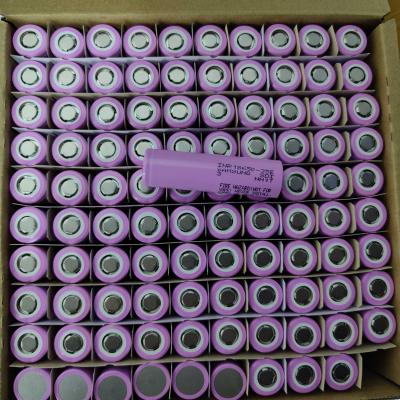 China Best Seller 18650 3350mAh 3.6V 35E Battery 8A 500 High Cycle Life Lithium Ion Batteries for Personal Care Appliances for sale