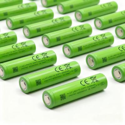 China 21700 Battery 5000mAh 3.6V Li-ion Battery Cell 70A Discharge Current 600 Cycles Life 15A Charging for Performance E-bike for sale