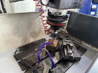 China Metal 3-Axis CNC Electric Discharge Die Sinker EDM300H with Mirror Function Machining for sale