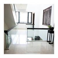China Freedom fence u base glass staircase price list patio timber posts for sale
