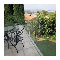 China U Channel Glass Fencing Balustrade Modern Style 62*102mm Base Customized for sale