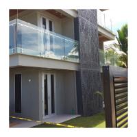 China Fashionable stainless steel standoff hardware metal patio standoff railing for sale