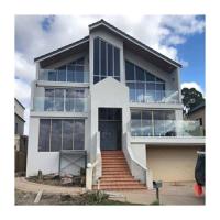 China Modern deck railing designs balcony railing frameless pool fence stainless steel balustrade 316 spigot for sale