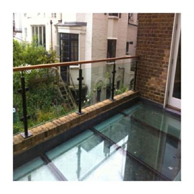 China Multilayer glass handrail balcony safety fence deck glass balusters for sale