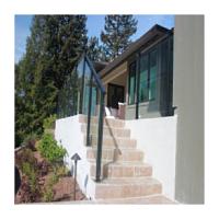 China Low iron glass fence stainless post front porch railing in balcony for sale