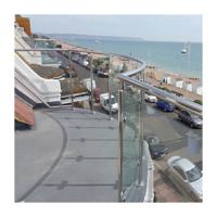China Ultra clear glass handrail roof fencing railing mounting hardware for sale
