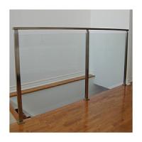 China Multilayer glass balustrades wood patio fence ultra white glass transparent deck railing for sale