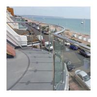 China Laminated glass handrail metal roofing privacy fence outside glass balustrade for sale