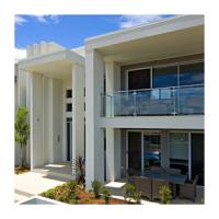 China Ultra clear glass handrail horizontal balcony railings balustrade hampshire for sale
