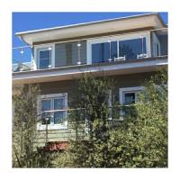 China 12mm glass railings balcony balustrade garden fence panels for sale