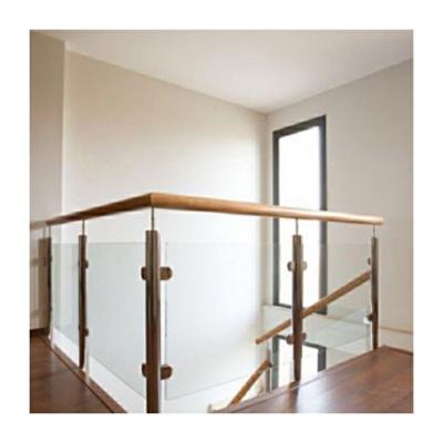 China Fence Post Clear Deck Railing Outdoor Patio Low Iron Glass Banister for sale