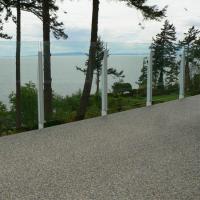 China Aluminum fence cost glass deck railing model aluminum u channel glass railing for sale