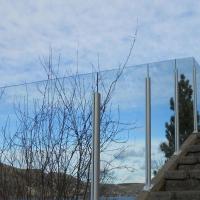 China Aluminum fence per foot supplier made aluminium railing with glass for sale