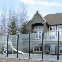 China Aluminum fence on retaining wall glass with steel railing factory aluminum glass balcony railings for sale