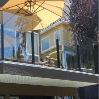 China Onguard aluminum fence exterior glass railing system design aluminum glass balcony railings for sale