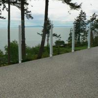China Curved aluminum railing handrail with glass design hotel led aluminum glass balcony railing for sale