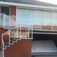 China Aluminum glass railing design aluminum sliding glass door replacement rail for sale