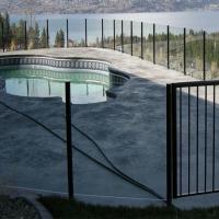 China Aluminum railings for steps garden glass balustrade model aluminum glass balcony railings for sale