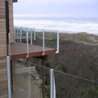 China Freedom aluminum fence glass railing cost design aluminum glass railing system for sale