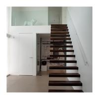 China Floating wooded staircase mono stringer staircase wood stair oak freedom style floating staircases for sale