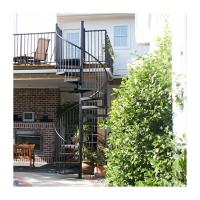 China 2023 Metal Treads Spiral Stair Stainless Steel Stringer Helix Staircase for sale