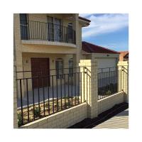 China High Quality  Steel Residential Security Palisade Fence Metal Curved Fence Portable Pickets Wrought Iron Site Fencing for sale