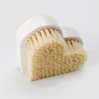 China Customizable Bath Shower Brush Heart Shaped Dry Skin Exfoliating Massaging for sale