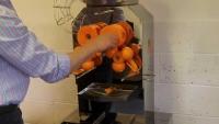 China Coffee Shop Commercial Orange Juicer Machine Automatic Low Power Consumption for sale