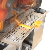 China Auto Feed Orange Squeezer Juicer Juice Extractor Machine Anti - Rust for sale