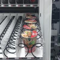 China 24 Hours Wifi Self Service Shop Retail Vending Machine Touchscreen Automated for sale