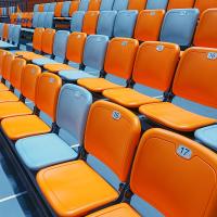 China Aluminum Retractable Bleacher Seating with 5-Year Warranty and Straight or Curved Configuration for 200-500 People for sale